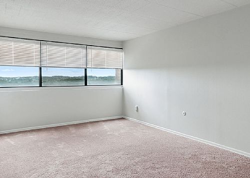 Walnut Towers Pittsburgh Apartments | Walnut Capital