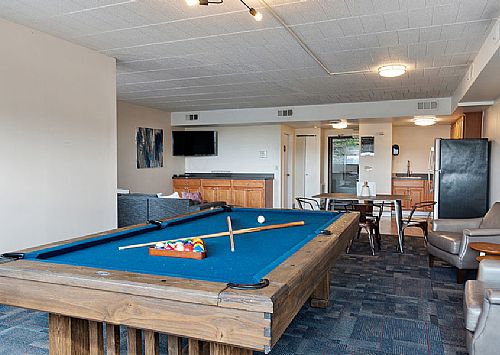 Walnut Towers Pittsburgh Apartments | Walnut Capital