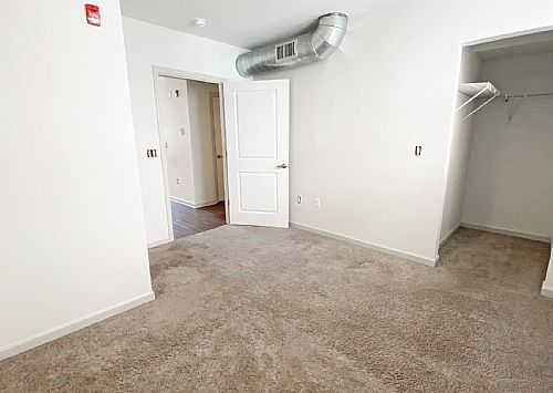 University Commons, Pittsburgh Apartments | Walnut Capital