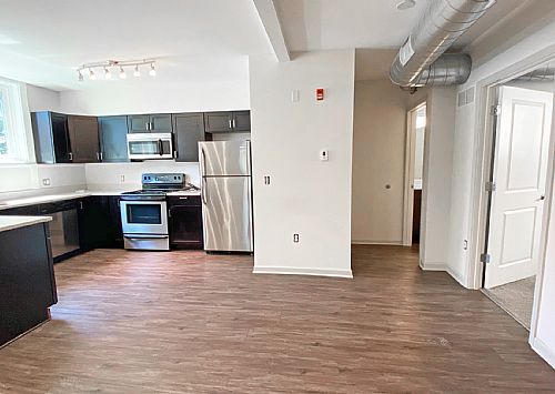 University Commons, Pittsburgh Apartments | Walnut Capital