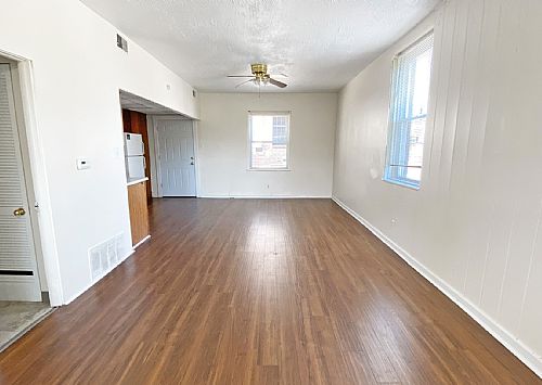University Commons, Pittsburgh Apartments | Walnut Capital