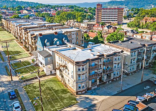 University Commons, Pittsburgh Apartments | Walnut Capital