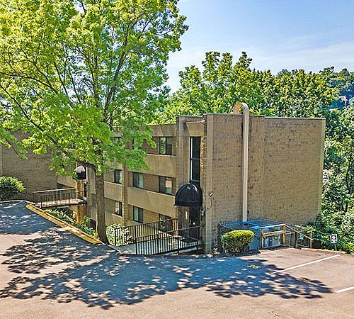 Walnut Towers Pittsburgh Apartments | Walnut Capital