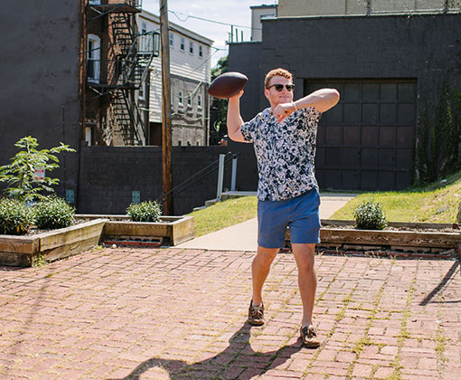 University Commons, Pittsburgh Apartments | Walnut Capital